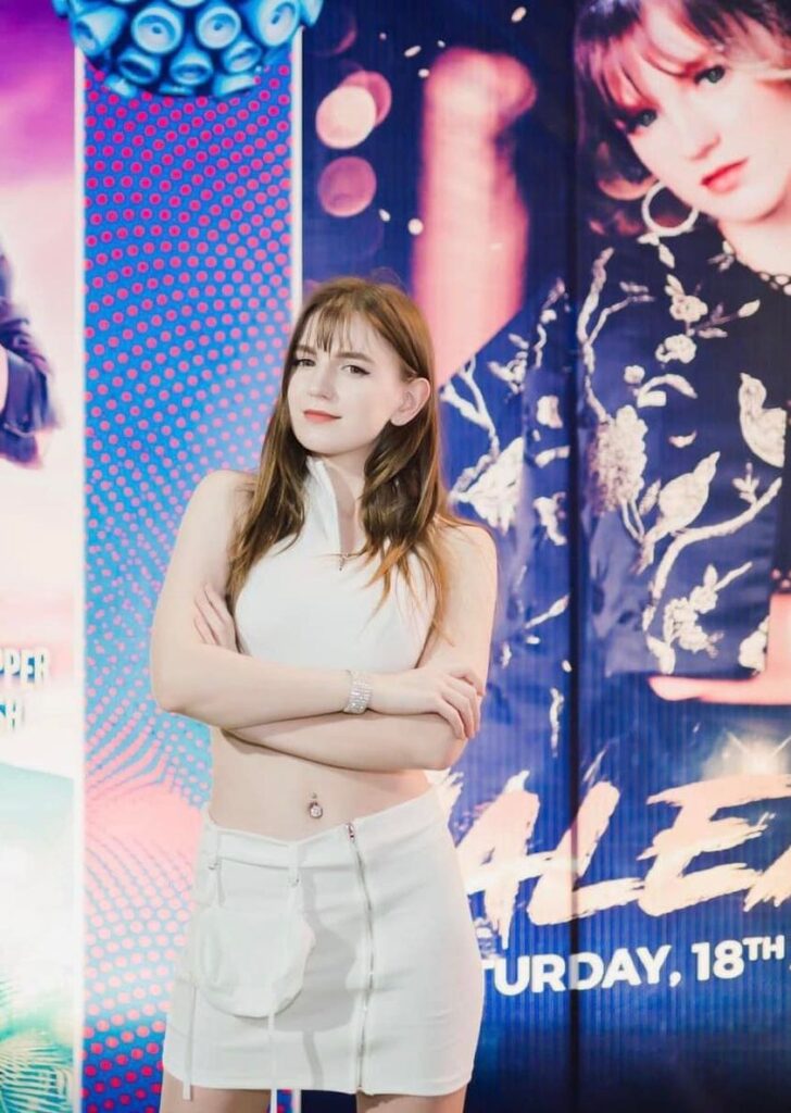 Full Clip DJ Alexandra Rud giá 3000$/shot | Thơm ngon từng giọt