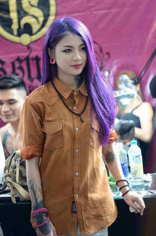 Hot girl Lee Zin lộ clip khỏa thân cùng bộ ảnh hình xăm vúng kín siêu chất