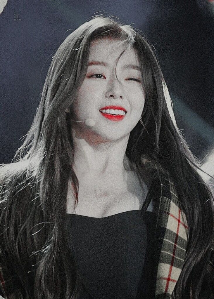 Lộ Clip Streamer Irene thay đồ với bộ ngực siêu khủng lộ bím cực múp