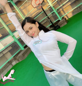 Phanh phui diễn viên Ran Sakita gốc Việt mang áo dài vào phim JAV